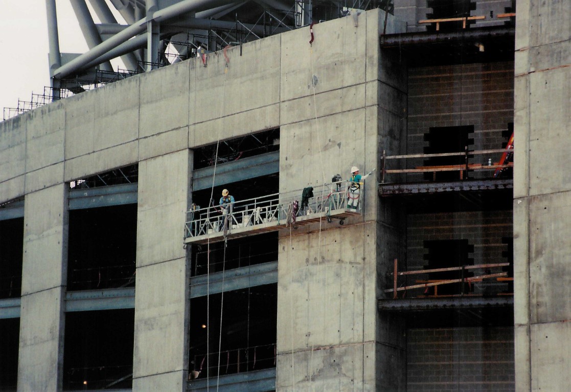 Airports and Stadiums - Spider Staging